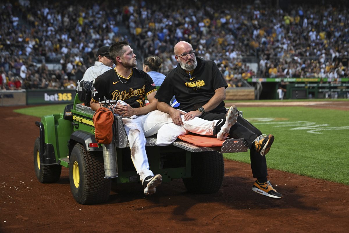 Pirates’ Stratton suffers serious knee injury during awkward slide ...